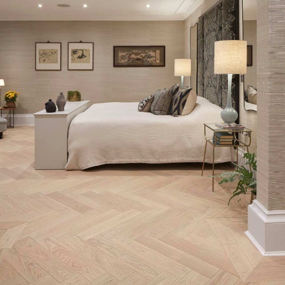 Bâton rompus massif. Parquet en chevrons en chêne massif | BELAT parquet